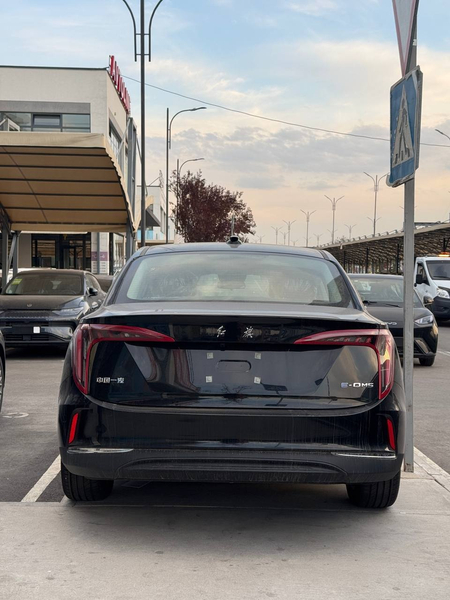 Hongqi E-QM 5 500km