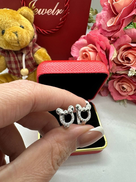Серебрянные детские серьги в большом ассортименте