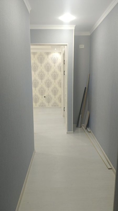 Продаётся квартира Чирчик 2 микрараён