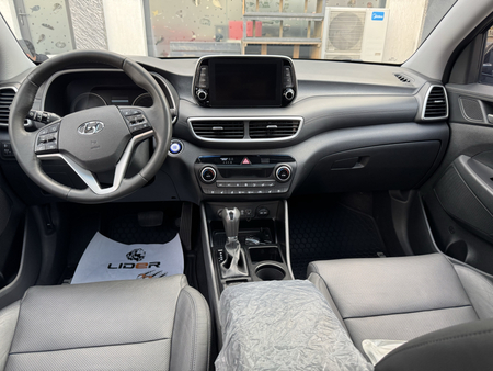 Срочно  Hyundai Tucson Hitch full максимальный комплектация