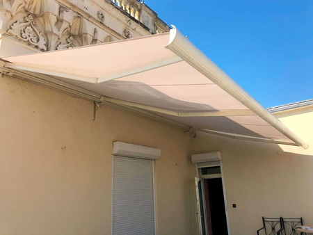 Kasetli Markiza. Tent Zontik