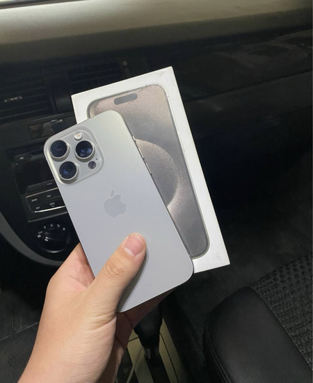 Iphone 15 pro Zaa 2 ta sim 256 natural titanium