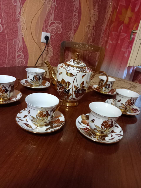 Продаю чайный сервис