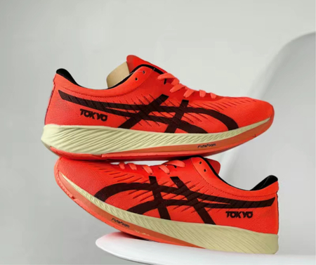 Беговые кроссовки asics