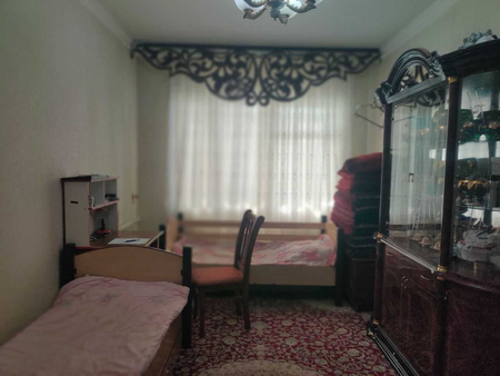 Срочно Продается квартира в Шайхантахурском районе 4/5/5 (J3773)