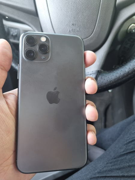 СРОЧНО СОТИЛАДИ Iphone 11 pro 64 gb LLA