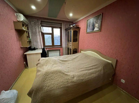 Продажа кв.на Кунаева 2/6/9, ор-р гост.Россия