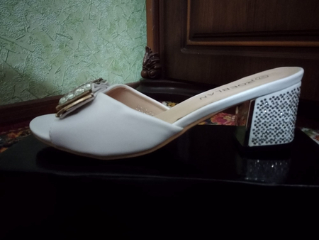 Новые женские тапочки
