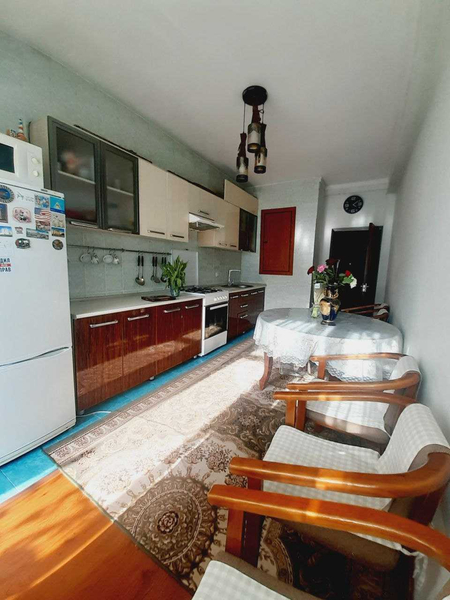 Продаётся 4-х ком. кв. 130,5 кв.м (4/2/4) м-в Спутник, Янгихаёт
