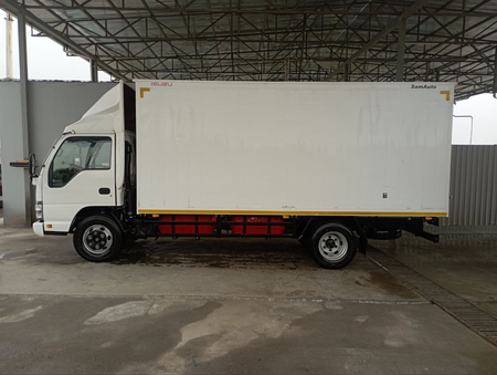 Isuzu sotiladi 2013 yil