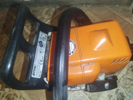 Benzinpila STIHL sotiladi.