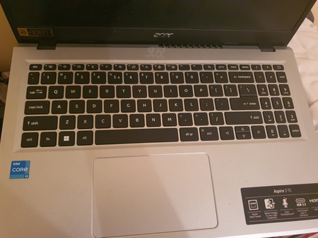 Acer aspire 3 cor i3 256 ssd pochti yengi 1 qól
