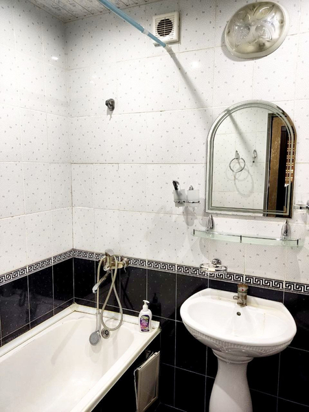 Саламатина 3комн/3/5, 68м² торц С меб+тех, +балк. Ор-р: Южный вокзал