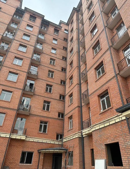 Сергели « строительнийда 2 хона срочно сотилади 55м2 ориентир 12 бекат