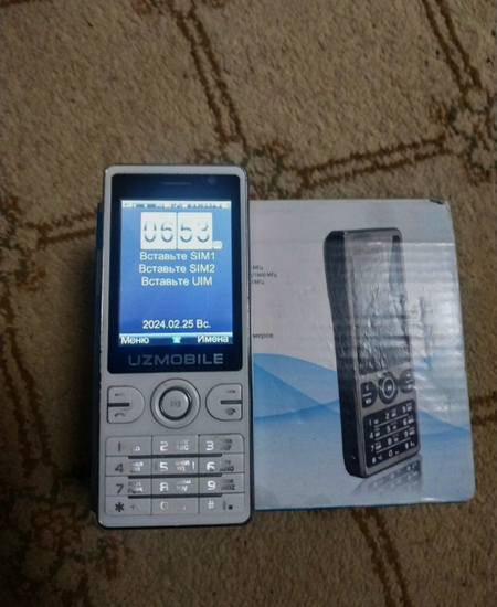 Uzmobile Z-80 CDMA GSM oqidi im otgan