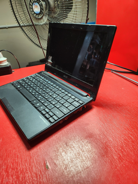 Acer  aspire one