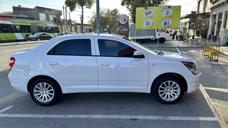 Cobalt 2023 Oq 10.000 km xalol