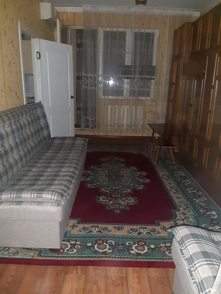 Продаётся 2/4/5 буюк ипак йули (горького) художников