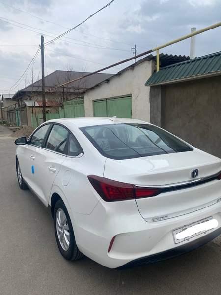 Electro car CHANGAN EADO