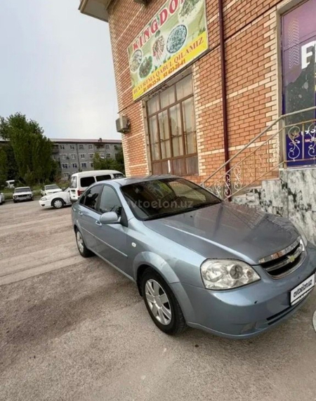 Lacetti 1.8 
Probegi 354000 km 
Rangi d