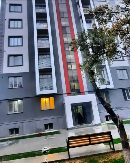 Kvartira sotiladi