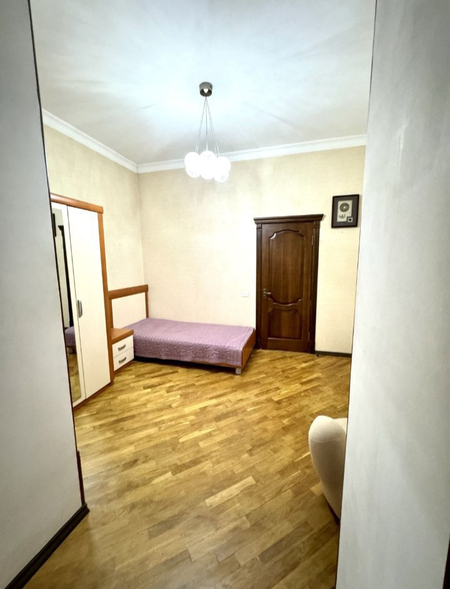 На 2 квартале Чиланзарского района продается квартира. 3/2/4