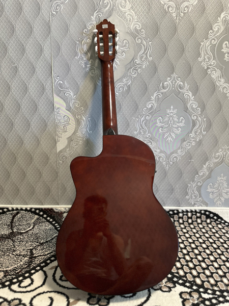 Gitara klassika holati  ideal yangiday