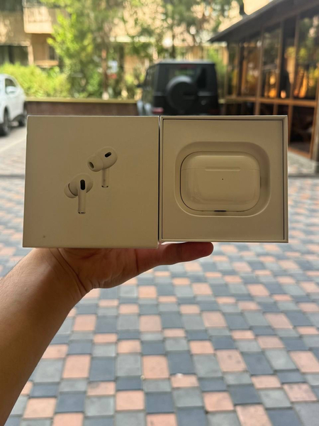 AirPods Pro (2nd generation) (USB-C)
