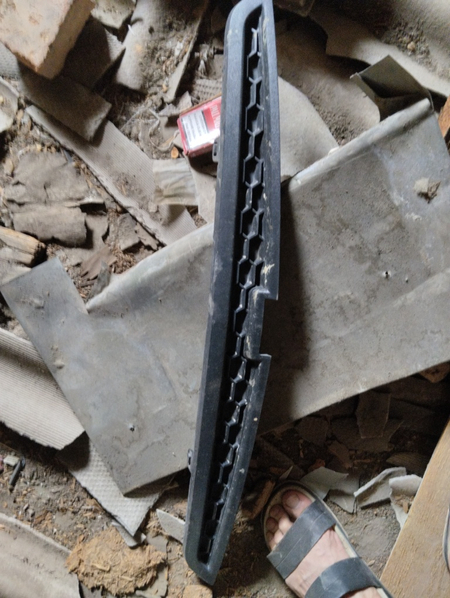Oblisofka Sapark tepa pas radiatorga