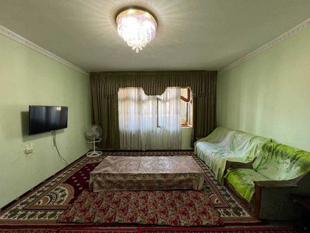 Паркентский 2/8/9, среднее состояние 63 м², общий коридор, ИПОТЕКА