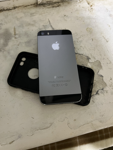iPhone 5 es sotiladi !!!
