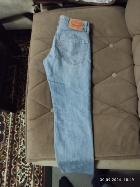 Джинсы Levis 511