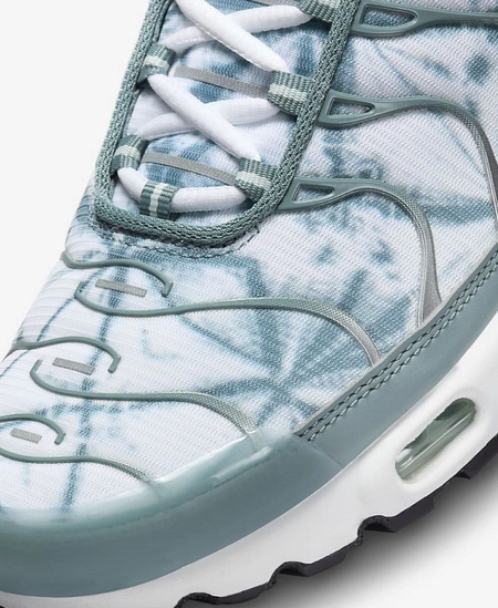 Кроссовки Nike TN Plus