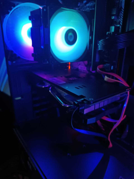 CPU i3 10100f (4 yadr 8 patok) 
GPU rx 580 8gb ddr5