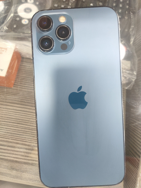 Iphone 12 promax 256gb ohirigacha oʻqib tel qilila pasport kopiya
