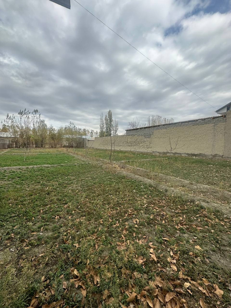 Участка сотилади 10 сотиг