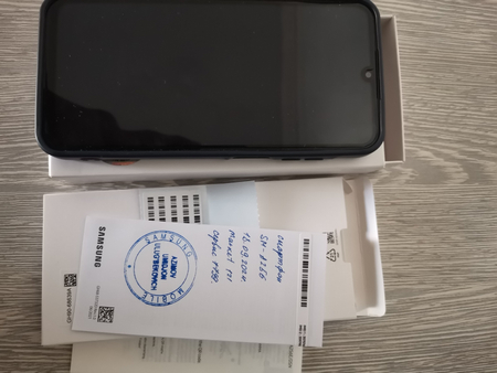 Samsung A25 vetnam  srochno sotiladi ideal holatda