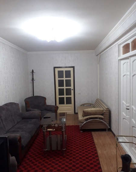 Shaxar markazida joylashgan 2 xonali kvartira ijaraga beriladi
