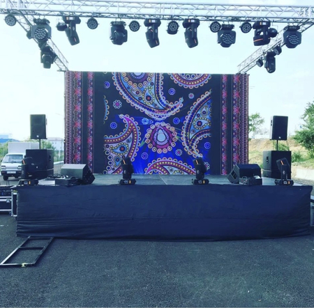Yuqori sifatli LED-ekranlar, podium, svetomuzika, ferma, elevator ijar