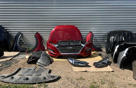 Hyundai Tucson радной завадской цвет кузов детали