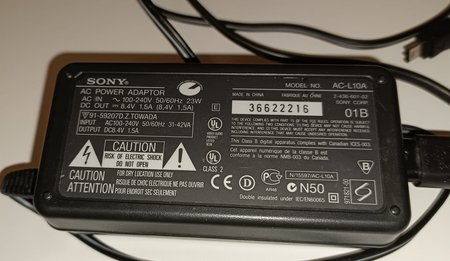 Видеокамера SONY Handycam model  CCD-TR618E video Hi8. видеокасета 8мм