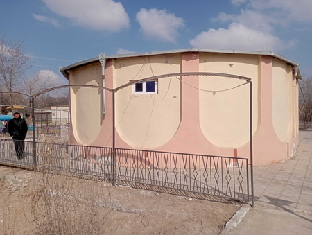 Ишлаб Турган нотурар бино сотилади