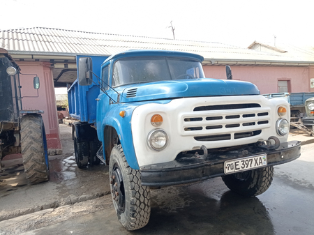 ZIL Selxoz samasuval