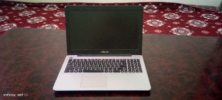 Noutbuk sotiladi asus x555da