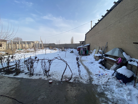 Срочно‼️Ховли Сотилади‼️6 сотих Сергели трас-дан 2 км кирилади65000у.е