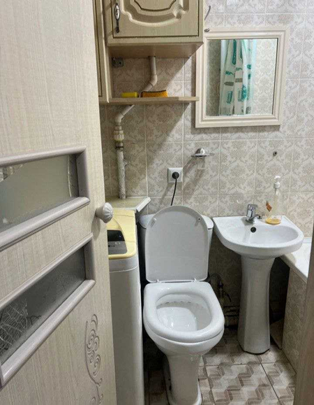 Новомосковская  .1в2/4/5.  кирпич  ( мебель + техника  )