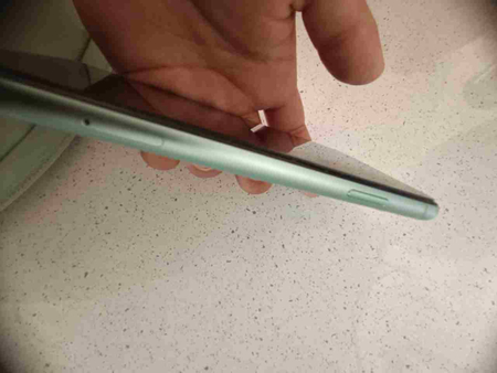 Iphone 11 tinniq