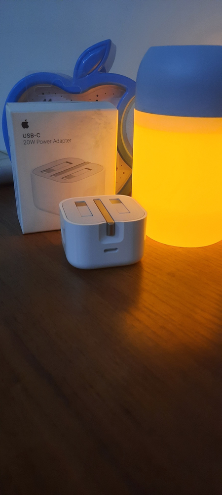 Apple adapter original Dubai