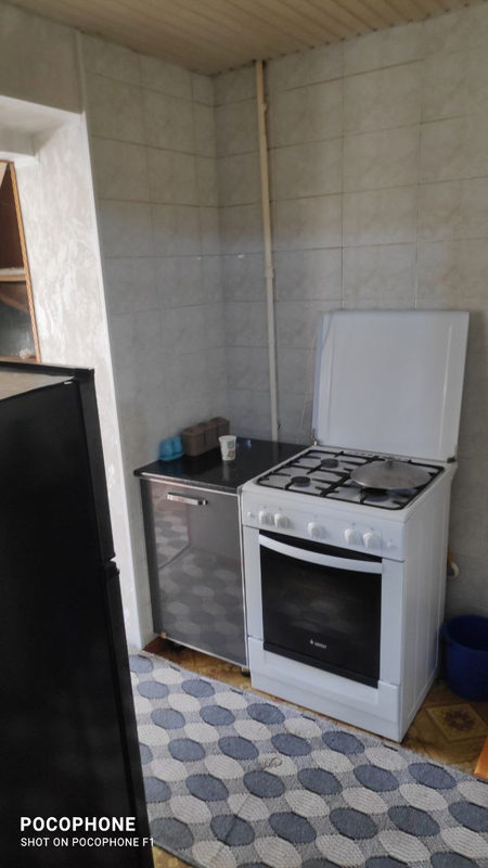 2 xonali uy  maklersiz  srochna ijaraga  beriladi hamma waroiti bor