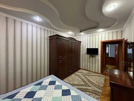 ПРОДАЕТСЯ 3/3/4
на Госпитальном
(Мирабадский район)